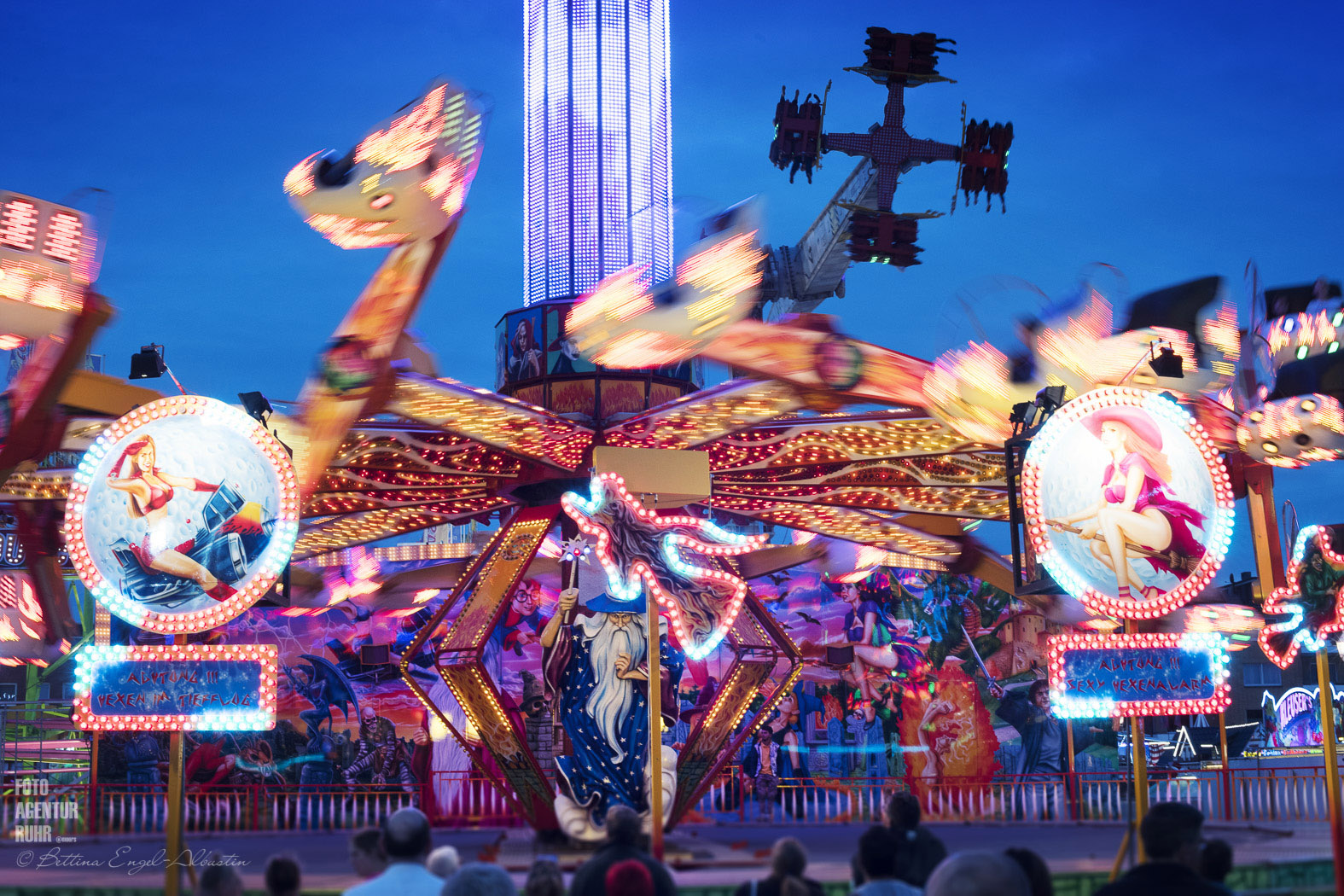 FOTO AGENTUR RUHR moers Kirmes - FOTO AGENTUR RUHR moers FOTO AGENTUR RUHR moers Kirmes - FOTO AGENTUR RUHR moers