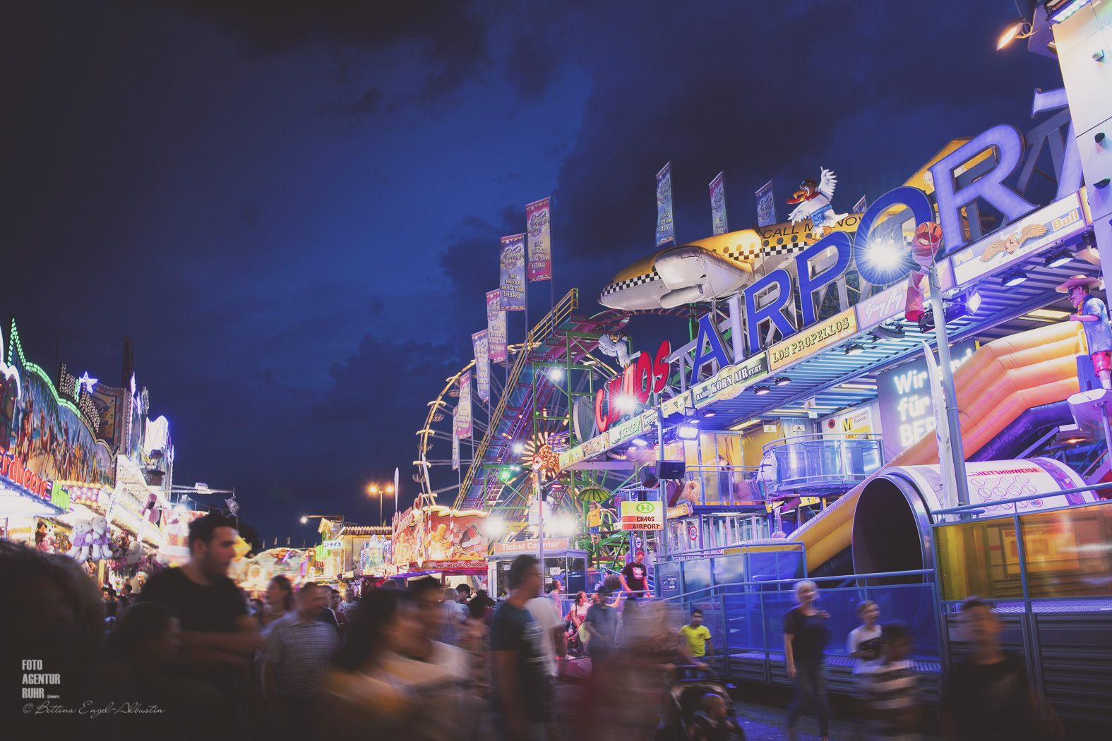 FOTO AGENTUR RUHR moers Moerser Kirmes - FOTO AGENTUR RUHR moers FOTO AGENTUR RUHR moers Moerser Kirmes - FOTO AGENTUR RUHR moers